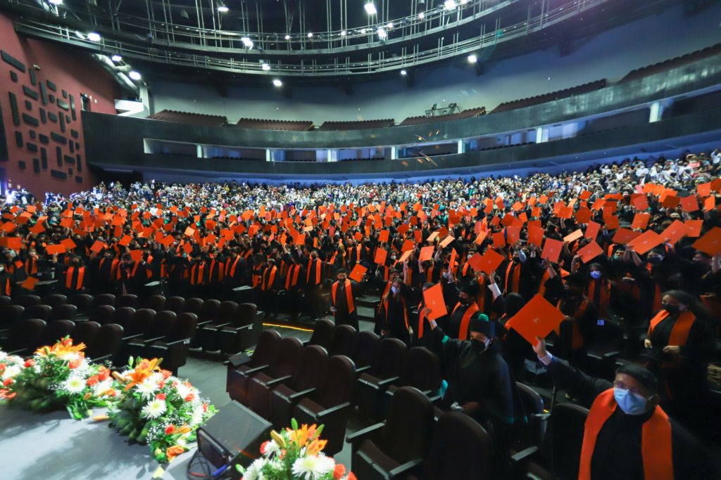 Graduación IEU, el cierre perfecto a un ciclo lleno de retos ...