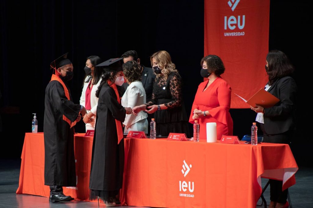 Biblioteca virtual IEU: el conocimiento en la palma de tu mano ...
